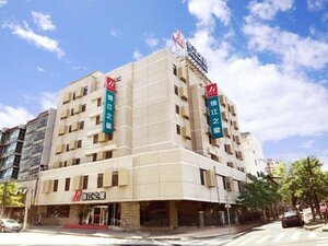 Jinjiang Inn Shenyang Zhongshan Square The First Hospital of China Medical University (Liaoning Province, Shenyang, Heping District), otel  Shenyang'dan