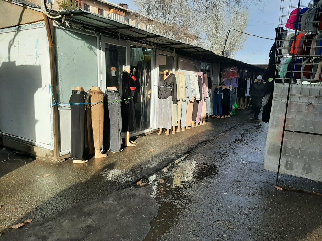 Giyim mağazası Женская одежда, Taldıkorgan, foto