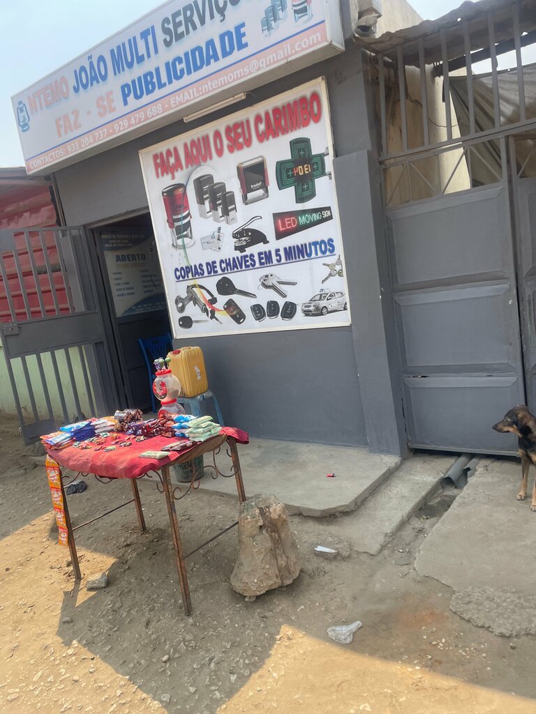 Açıkhava reklamcılığı Ntemo João Multi-serviços, Loanda, foto