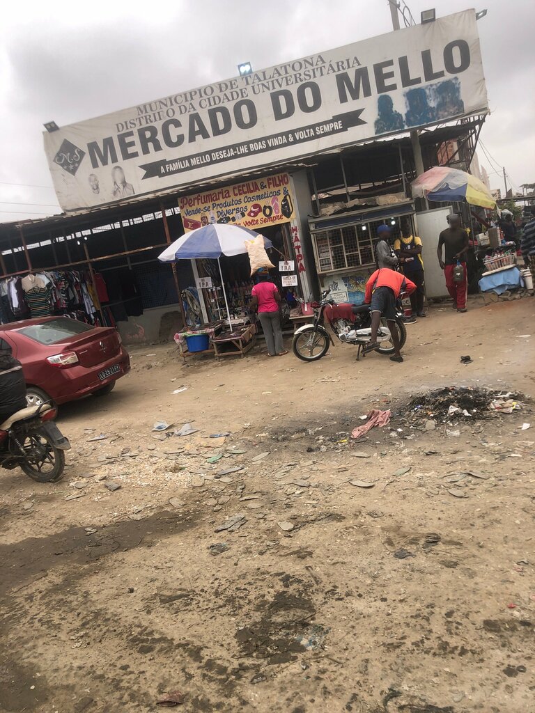 Gıda pazarı Mercado Do Mello, Loanda, foto