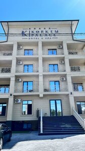 Korkem Palace Hotel&SPA (ulitsa Zhazyksay No:3А), otel  Çimkent'ten (Şımkent'ten)