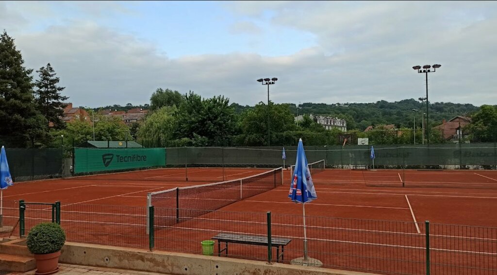 Tenis kulüpleri ve kortları Teniski klub Topaco, Belgrad, foto