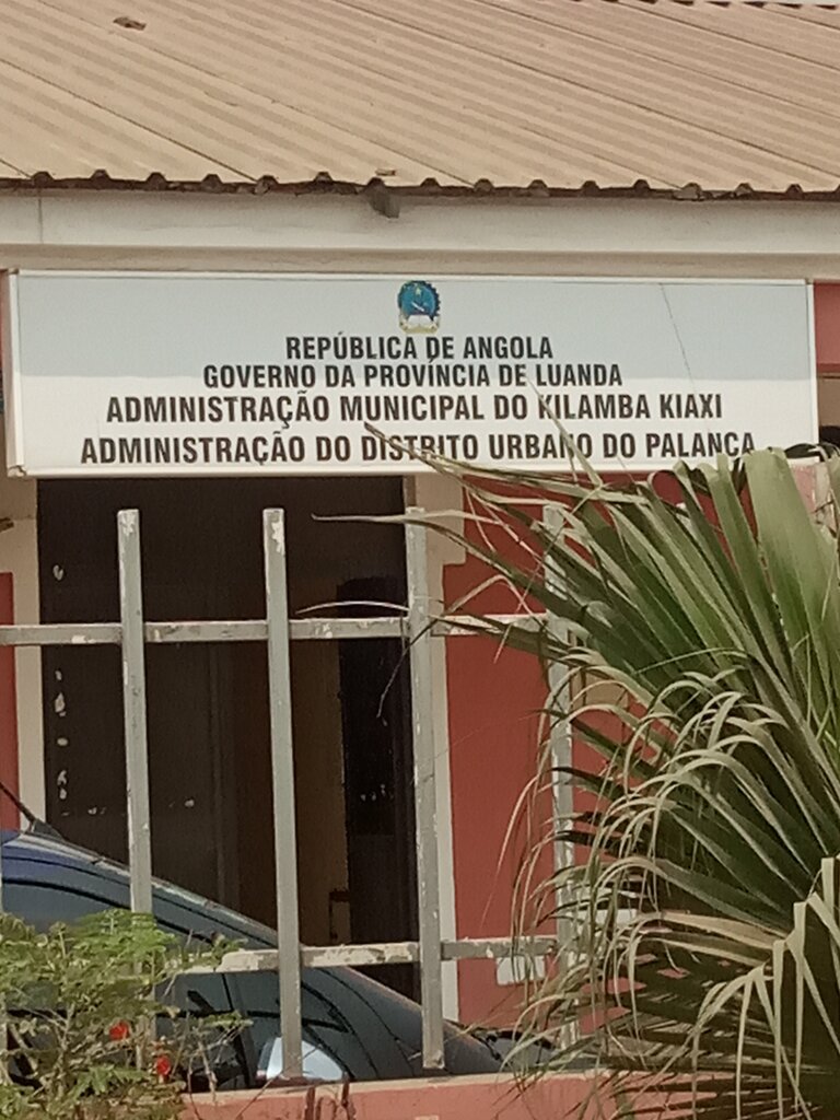 Belediyeler, devlet daireleri Administração Comunal do Palanca, Loanda, foto