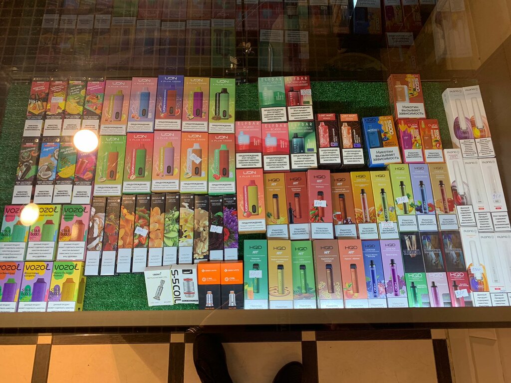 Elektronik sigara satış noktaları Tutun, Moskova, foto