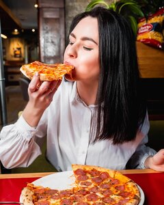 Sicilian (Nakhodkinskiy Avenue No:5/2), pizzacılar  Nahodka'dan