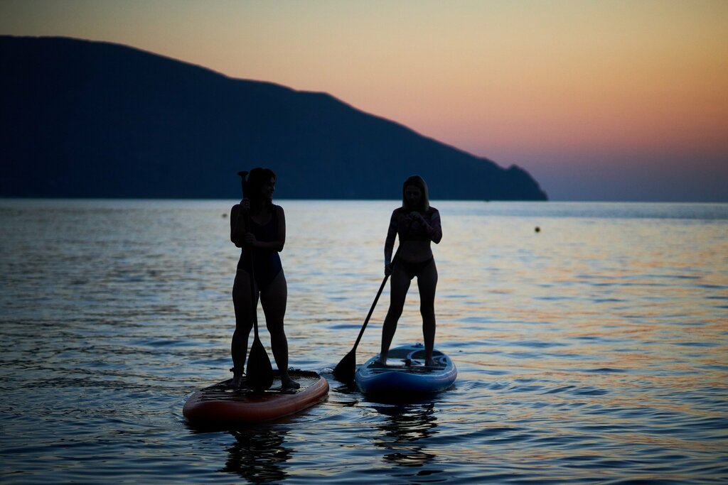 Plaj Дикий пляж, Kırım Cumhuriyeti, foto