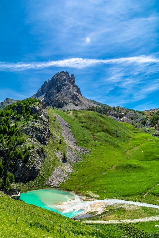 Dağ zirvesi Punta la Marmora 1834 meters, Sardunya, foto