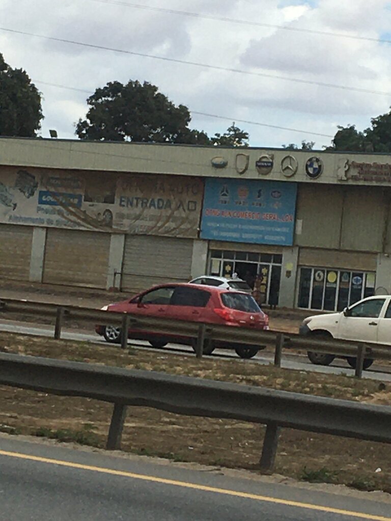 Otomobil servisi Oficina Auto, Loanda, foto