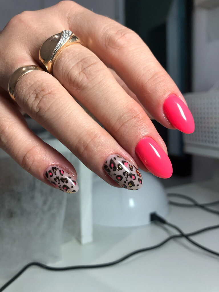 Manikür-pedikür Oskolkovanails, Sverdlovskaya oblastı, foto