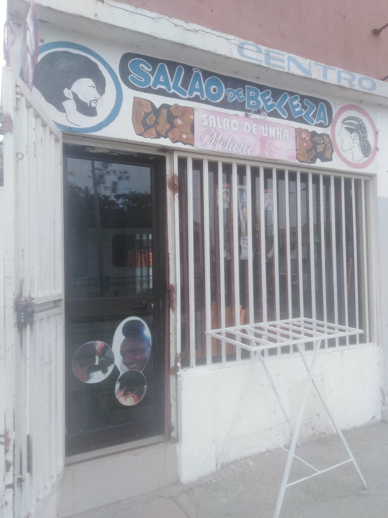 Güzellik salonu Salão de Beleza Isakiesse, Loanda, foto