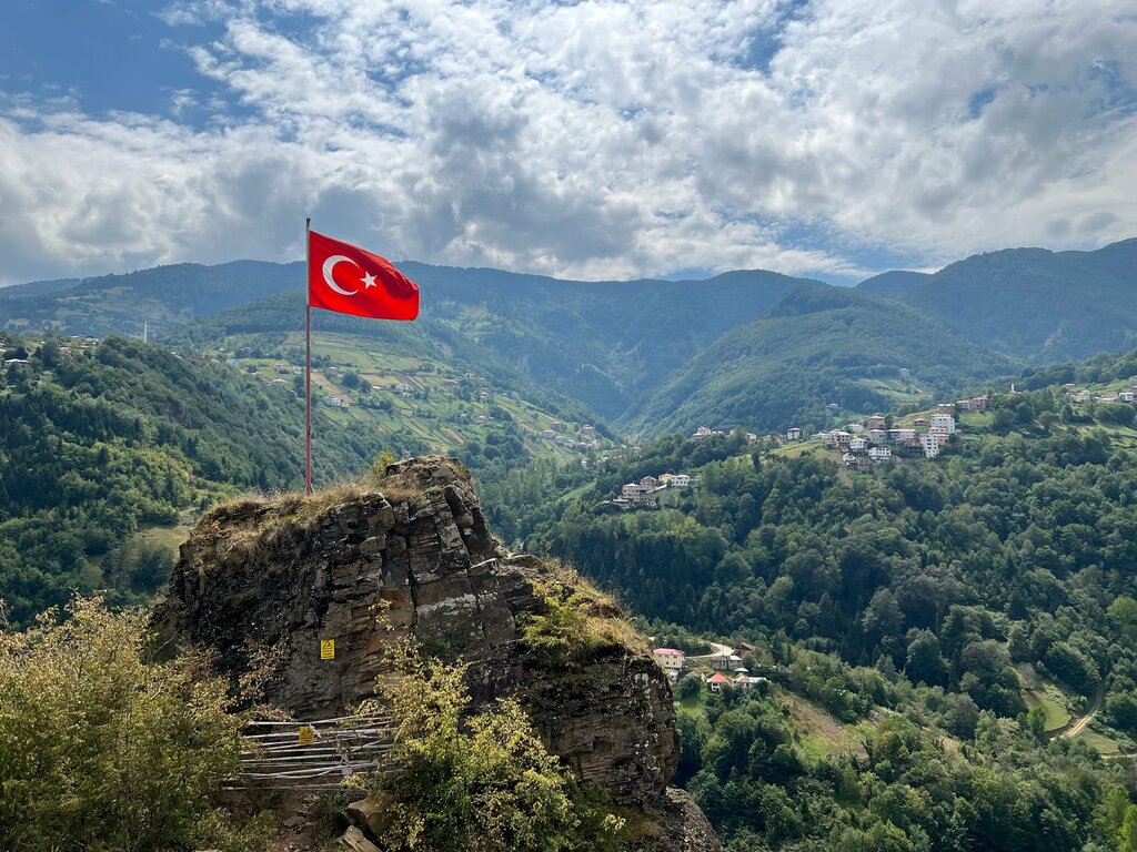 Turistik yerler Çal Mağarası, Düzköy, foto