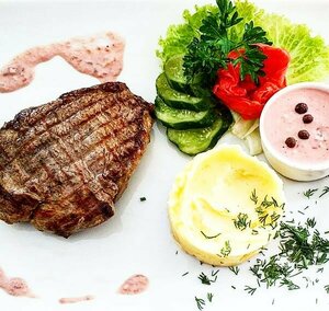 Solnechnyy Kamen (Marshala Vasilevskogo Square No:3), restoran  Kaliningrad'dan