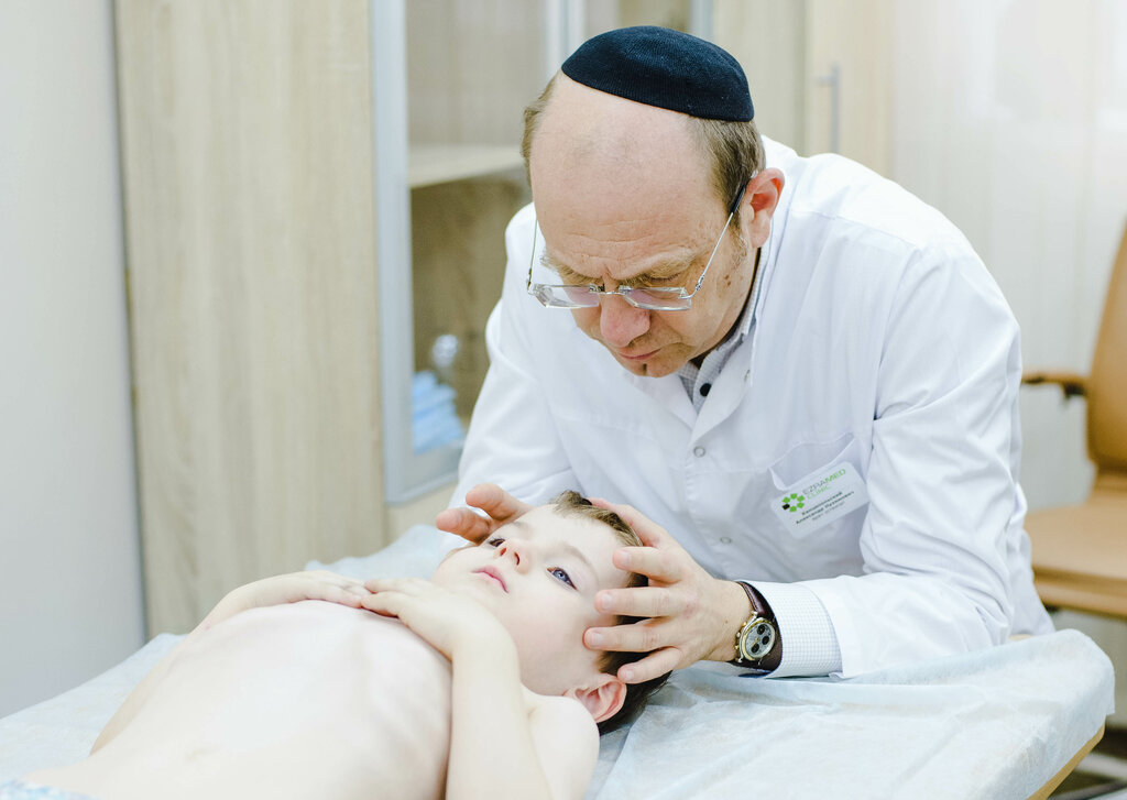 Kemik hastalıkları doktoru Канпал, Aşdod, foto