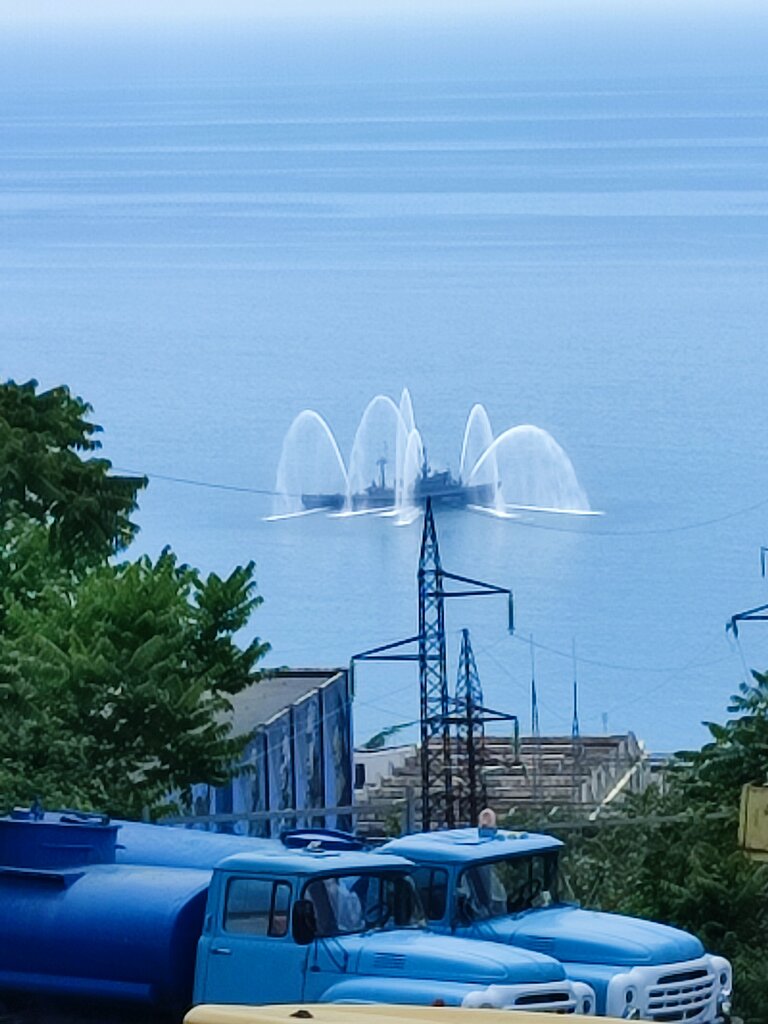 Otobüs park yerleri Автобаза МДЦ Артек, Kırım Cumhuriyeti, foto