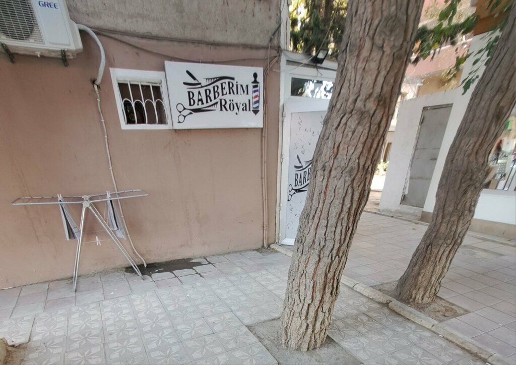 Berberler Bərbərim Röyal, Bakü, foto