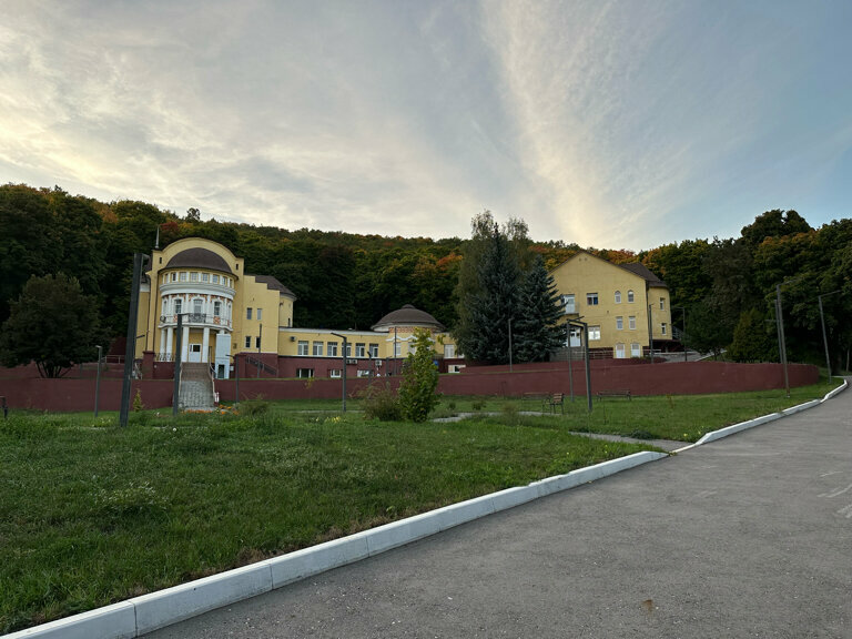 Askeri hastaneler ГУЗ Саратовский областной клинический госпиталь для ветеранов войн стационар № 3, Saratov, foto