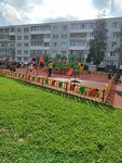 Playground (Leningrad Region, Kirishi, Molodyozhny skver), oyun alanı  Kirishi'den