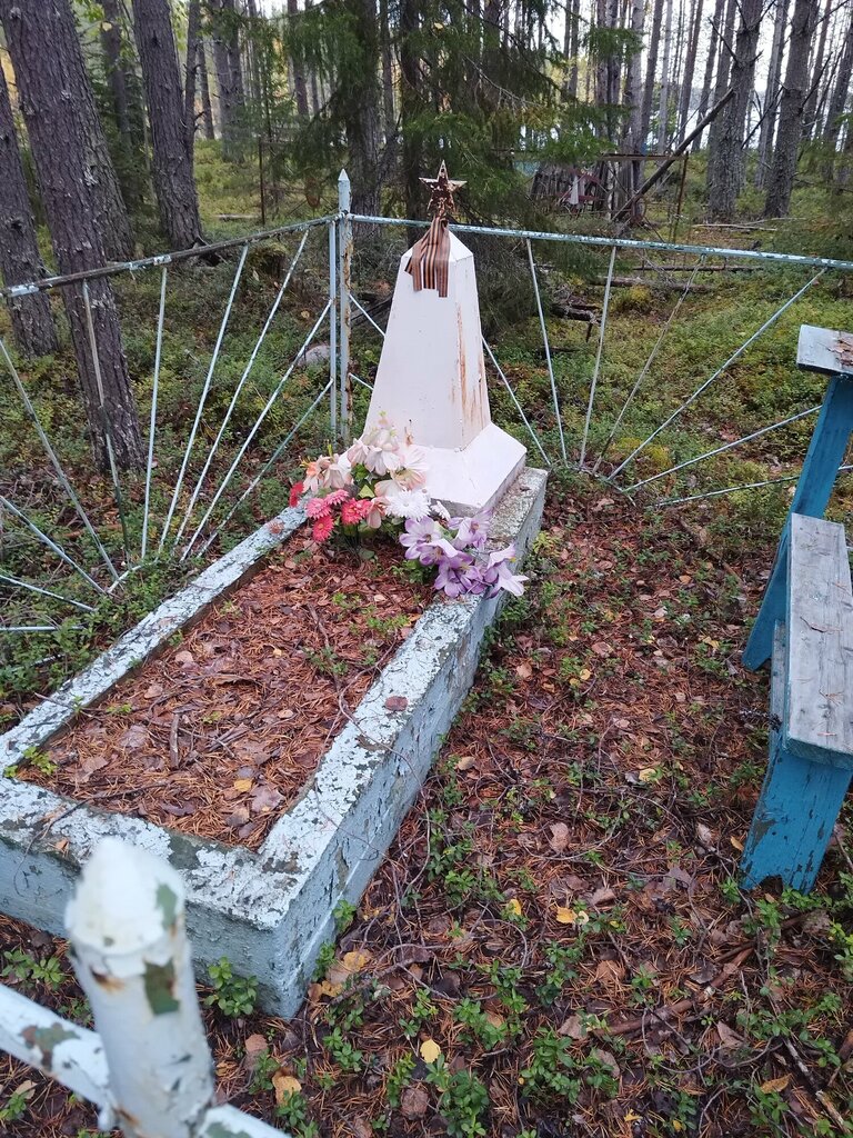 Mezarlıklar кладбище Лоушки, Karelya, foto