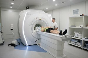 Norma (Institutskaya ulitsa No:1), tıp merkezleri ve klinikler  Aleksandrov'dan