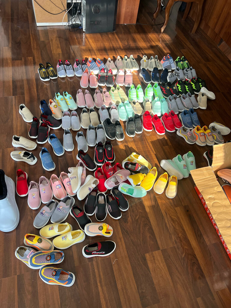 Ayakkabı firmaları Cast Shoes, Andican eyaleti, foto