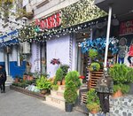 Roses (Aga Nemеtulla Street No:74A), çiçekçiler  Bakü'den