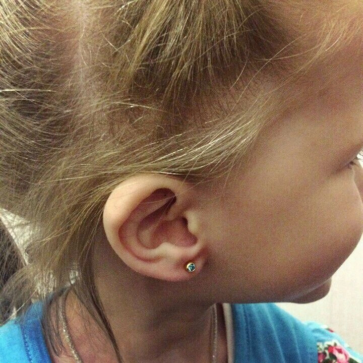 Piercing dükkanı Tata_prokol, Saint‑Petersburg, foto