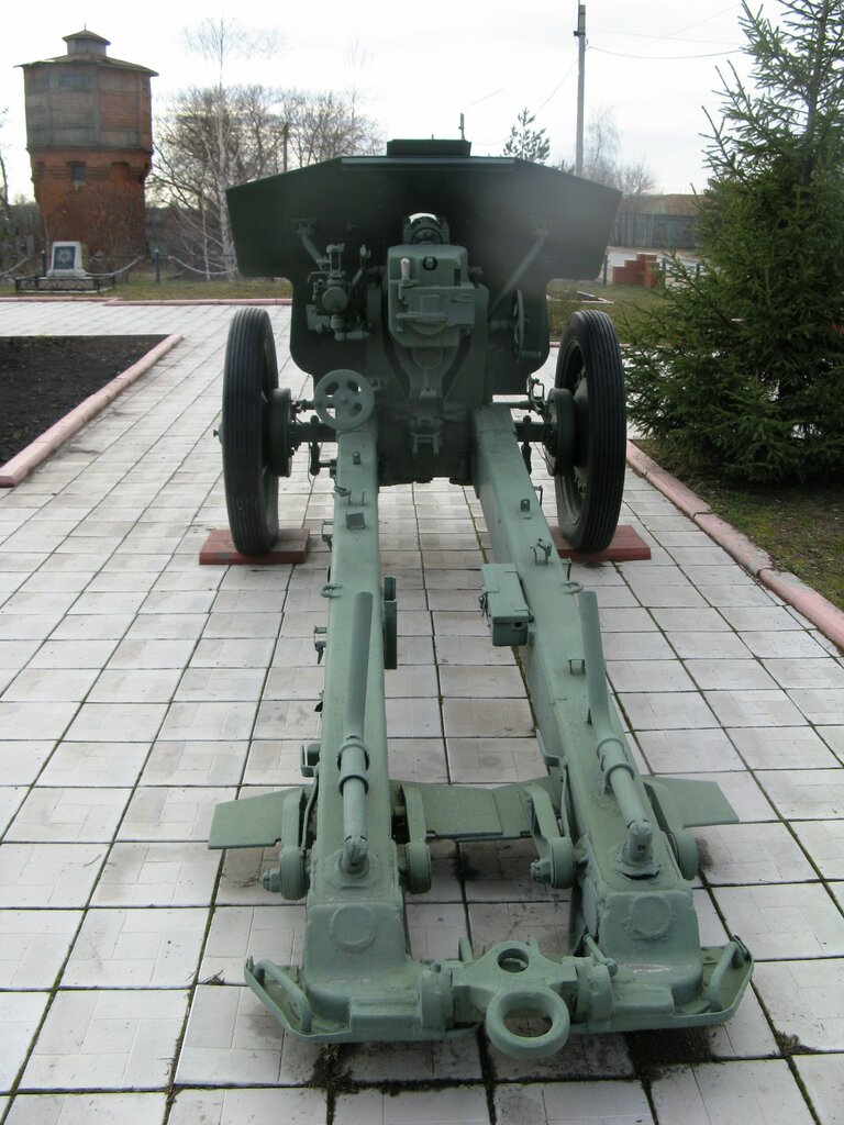 Teknoloji anıtı 122-мм дивизионная гаубица М-30 образца 1938 года, Nijegorodskaya oblastı, foto