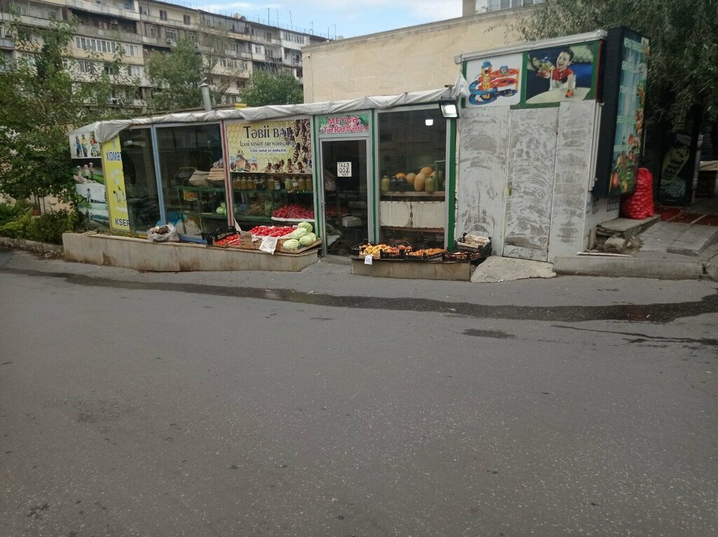 Toptan sebze ve meyve satışı Təbii Bal, Bakü, foto