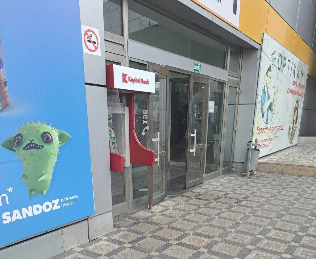 ATM'ler Kapital Bank, Bakü, foto