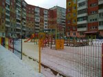 Playground (Yursha Street No:9, Perm), oyun alanı  Perm'den