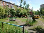 Playground (Omsk, ulitsa Vsevoloda Ivanova), oyun alanı  Omsk'tan