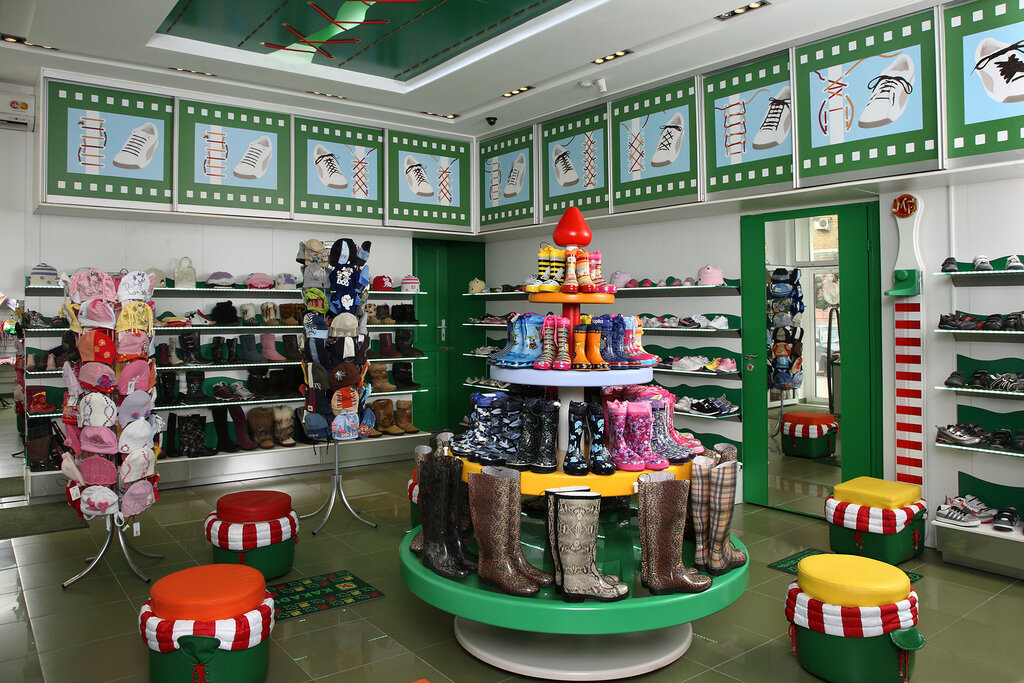 Çocuk ayakkabı mağazaları Mosye Bashmakov, Krasnoyarsk, foto