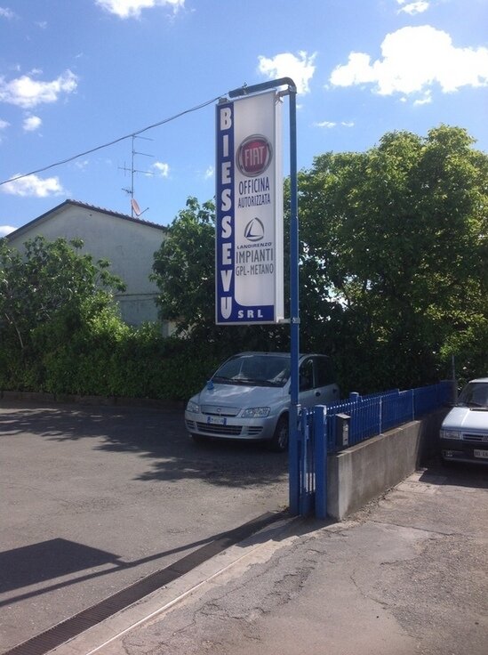 Petrol ve gaz firması Autofficina Biessevu, , foto