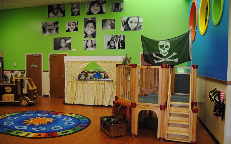 Ortaokul Halcyon Park KinderCare, Montgomery, foto