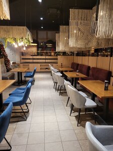 Кинза (Molodezhnaya Street No:27, Izhevsk), kafe  Izhevsk'ten