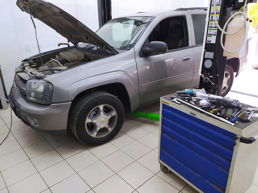 Otomobil servisi Gm Garage, Yekaterinburg, foto
