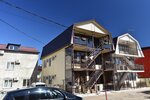 Guest Hous (Novo-Zapadnaya ulitsa No:42, stanitsa Golubitskaya), otel  Krasnodarski krayından