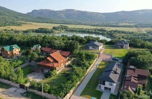 Гостевой дом 4 сезона (улица Владимира Высоцкого No:5А, село Орлиное), otel  Sevastopol'dan