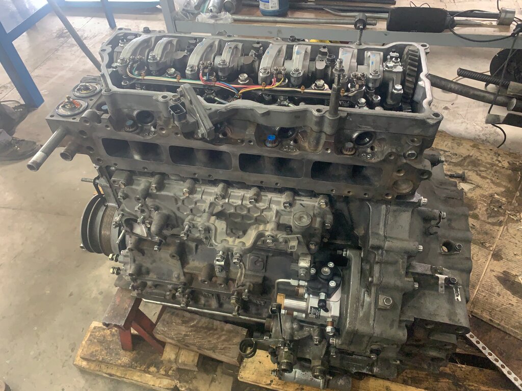 Otopark ve tamirhaneler Грузовой автосервис, Belgorodskaya oblastı, foto