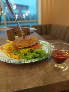Круассан Гурман (Polyakovskoye shosse No:16Д, Taganrog), kafe  Taganrog'dan