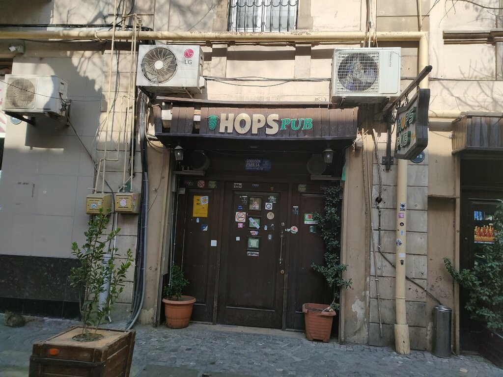 Bar Hops, Bakü, foto