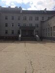 Средняя школа (Pogranichnaya ulitsa No:68, Bagrationovsk), ortaokul  Bagrationovsk'tan