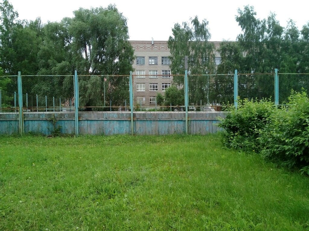 Buz pateni pistleri Ice rink, Omsk, foto