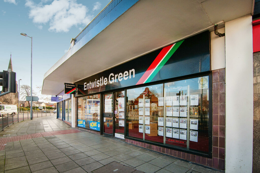 Arazi dizisi Entwistle Green Sales and Letting Agents Crosby, İngiltere, foto