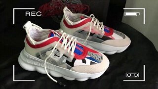 Spor giyim ve ayakkabı Sneakers24, Moskova, foto