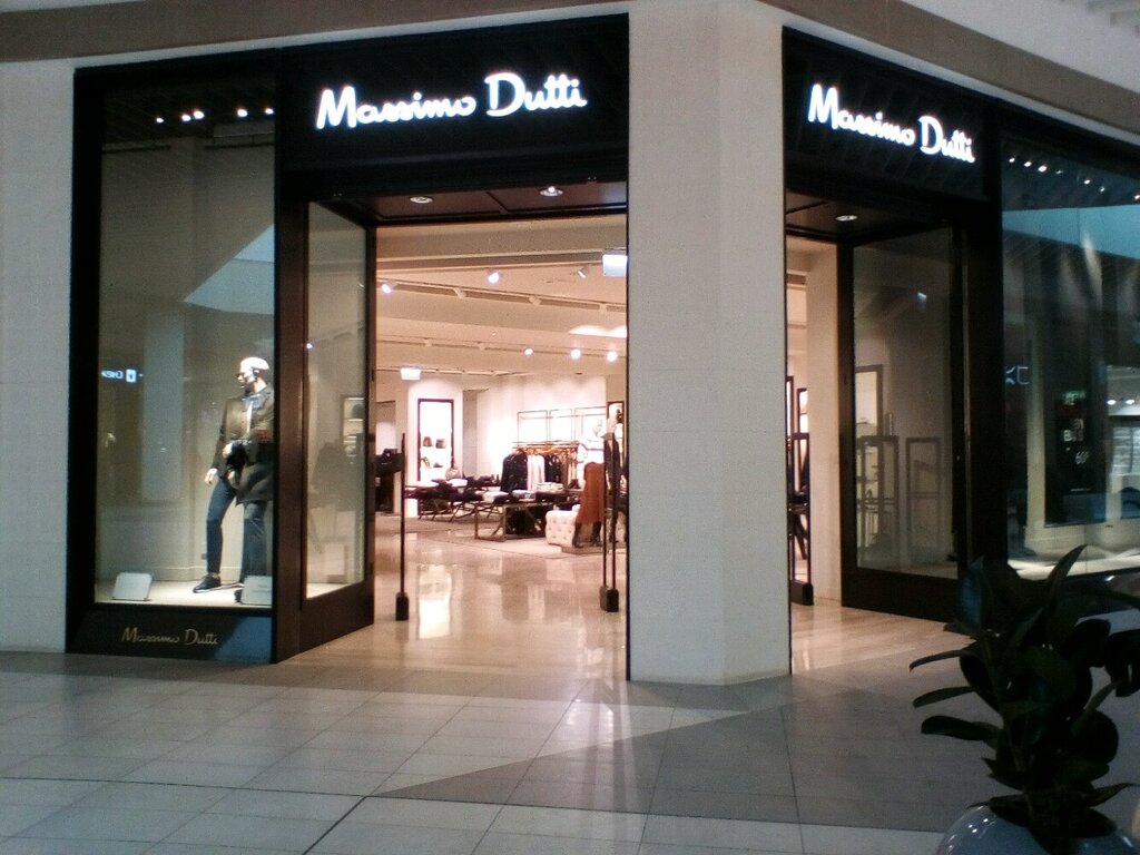 Giyim mağazası Massimo Dutti, Kazan, foto