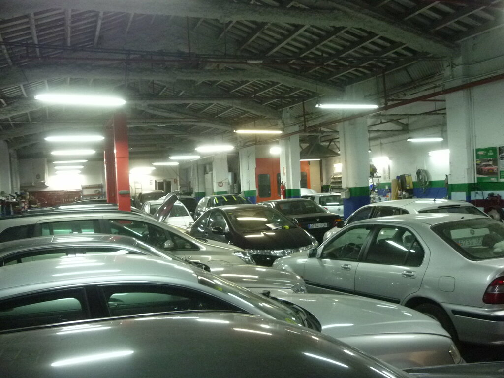 Oto kaporta Talleres Auto 5 Barcelona, Barselona, foto