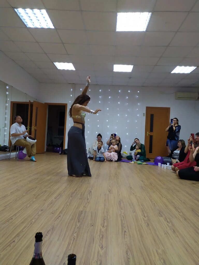 Dans okulları Euphoria, Taganrog, foto