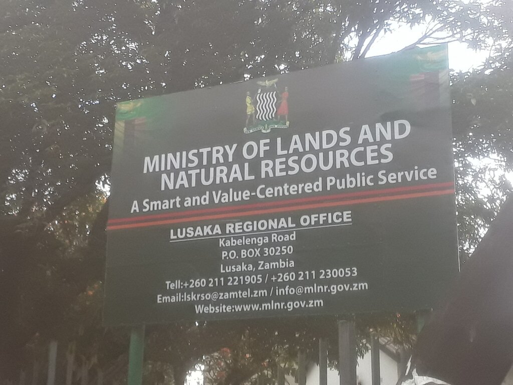 Devlet kurumları ve bakanlıklar Ministry of lands and natural resources, Lusaka, foto