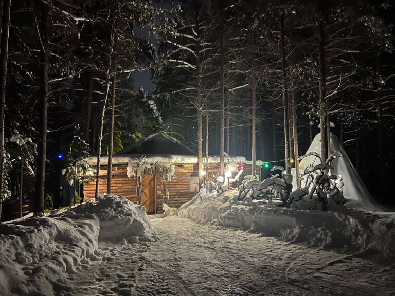 Resort oteller, tesisler Klevoe mesto V berloge, Murmanskaya oblastı, foto